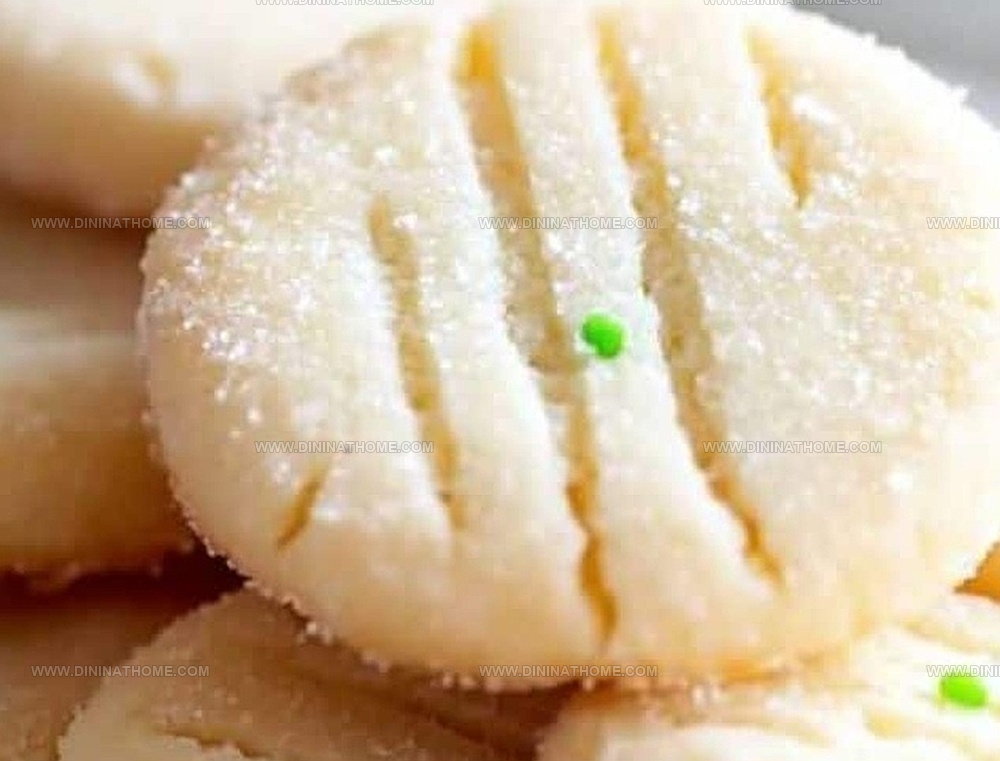 Buttery Classic Whipped Shortbread Treats Recipe for Holidays - Dining ...